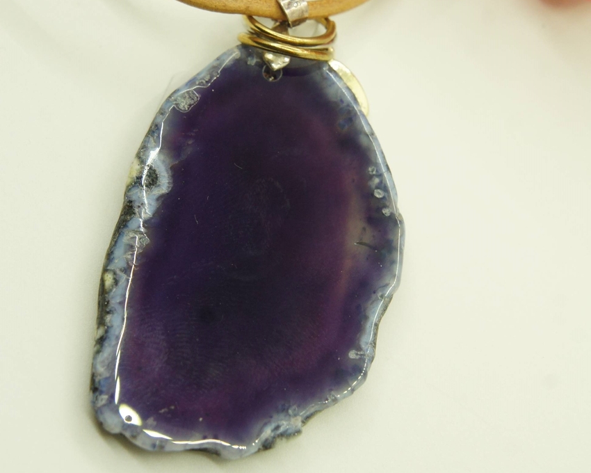 Natural Violet Agate Pendant | Yoopay